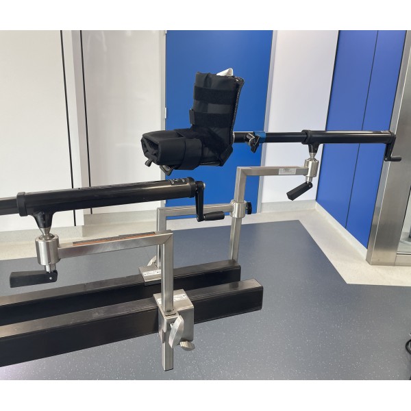 Long L-shaped traction extension